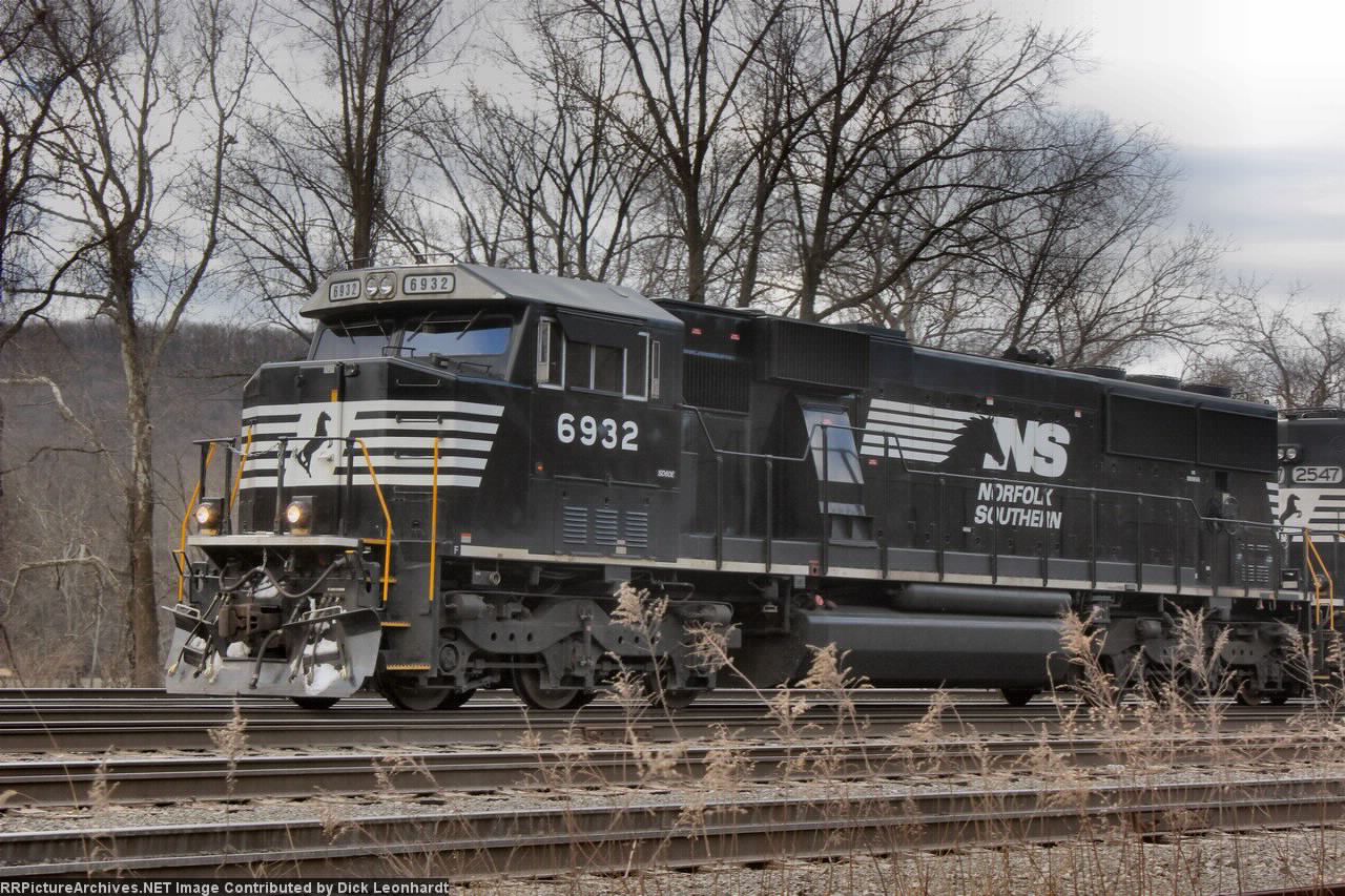 NS 6932